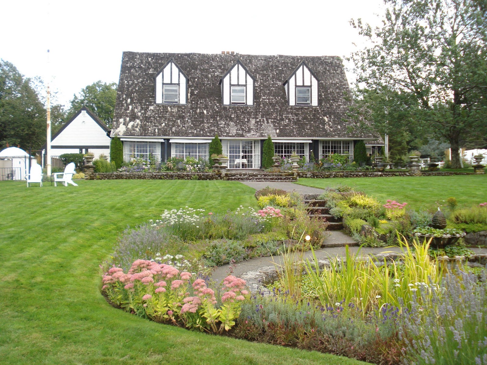 Twilighters Dream: The Viewpoint Inn has SOLD!