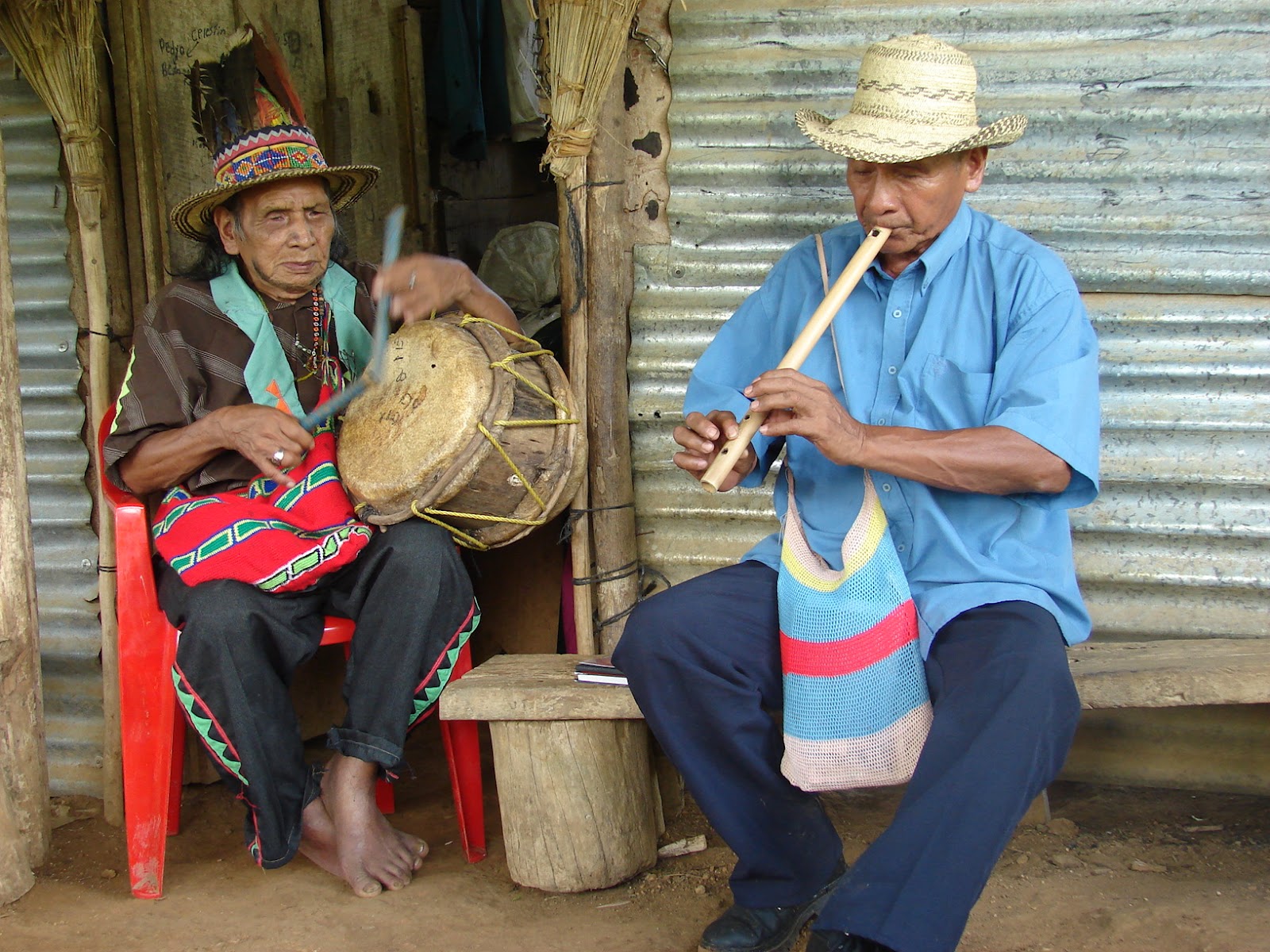 Yo Soy la Respuesta: NUESTRAS DISCULPAS A LOS NGÄBE E INVITACION AL DIA UNO