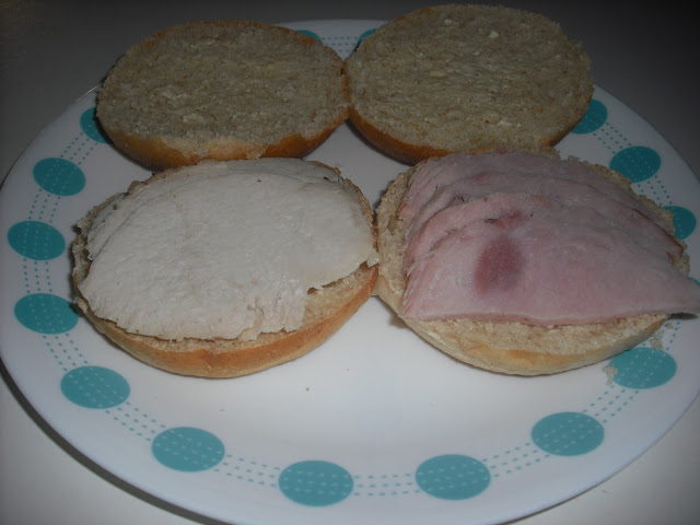 Recipe Marketing : TURKEY AND HAM SANDWICHES - DINNER