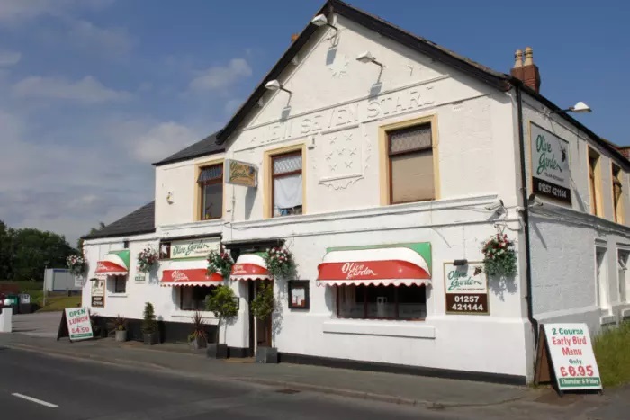 Chorley's Inns and Taverns: Standish - New Seven Stars Inn