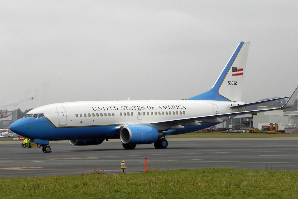 Eko Triyanggono: Boeing C-40