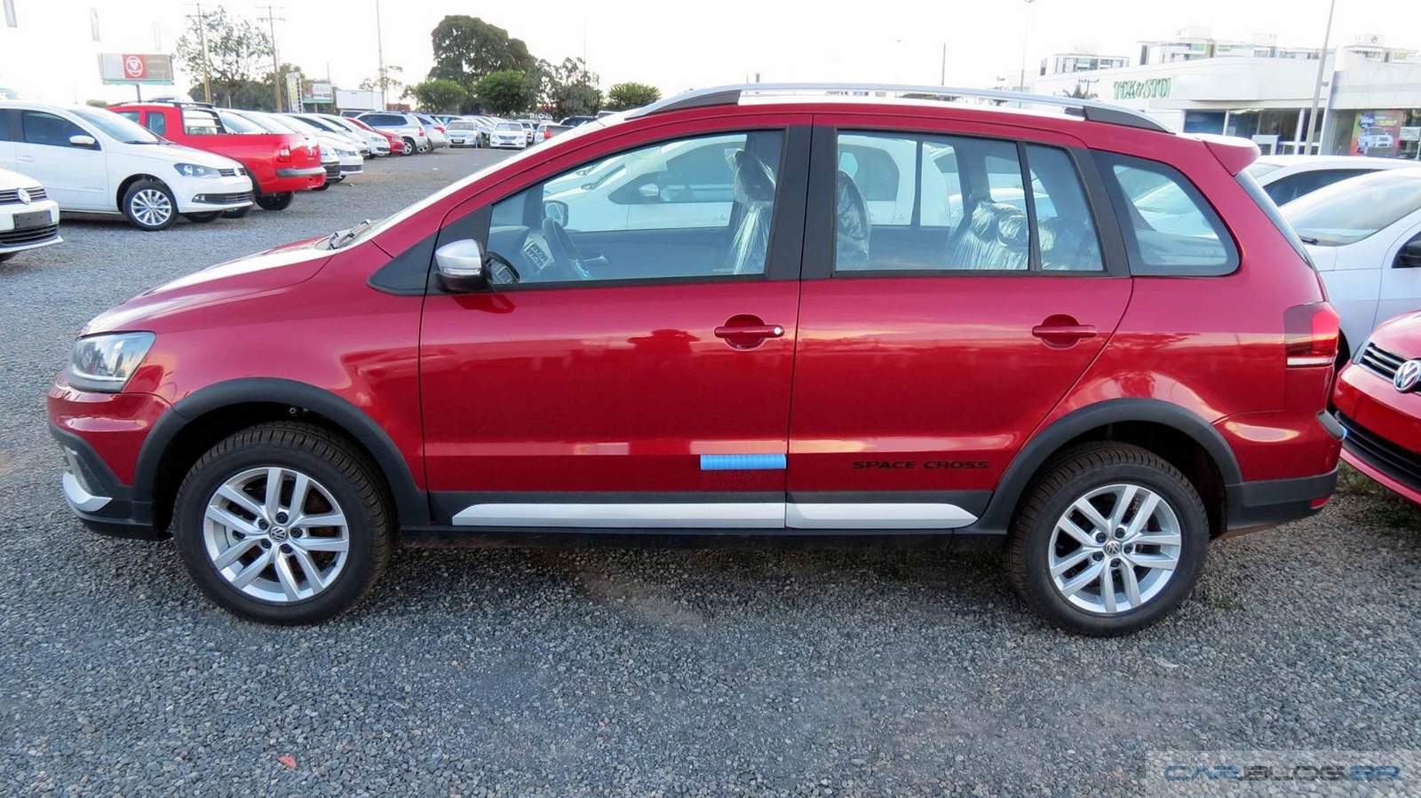 VW SpaceCross 2015: vídeo, consumo e ficha técnica