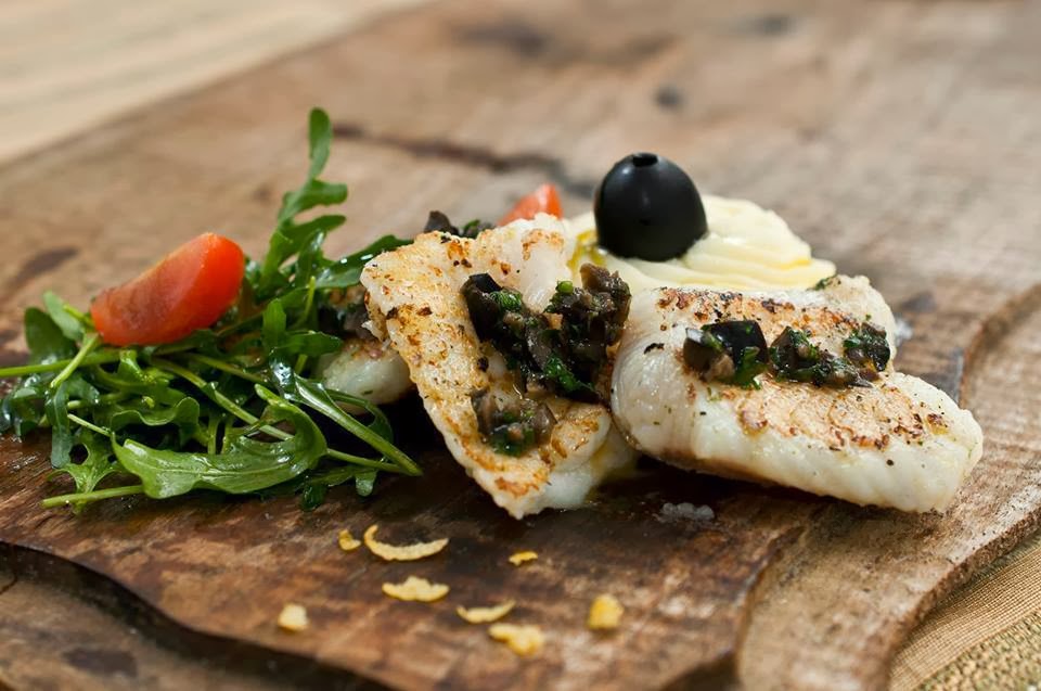 Na Cozinha Com...: Tamboril Grelhado com Molho de Azeitonas Pretas e ...