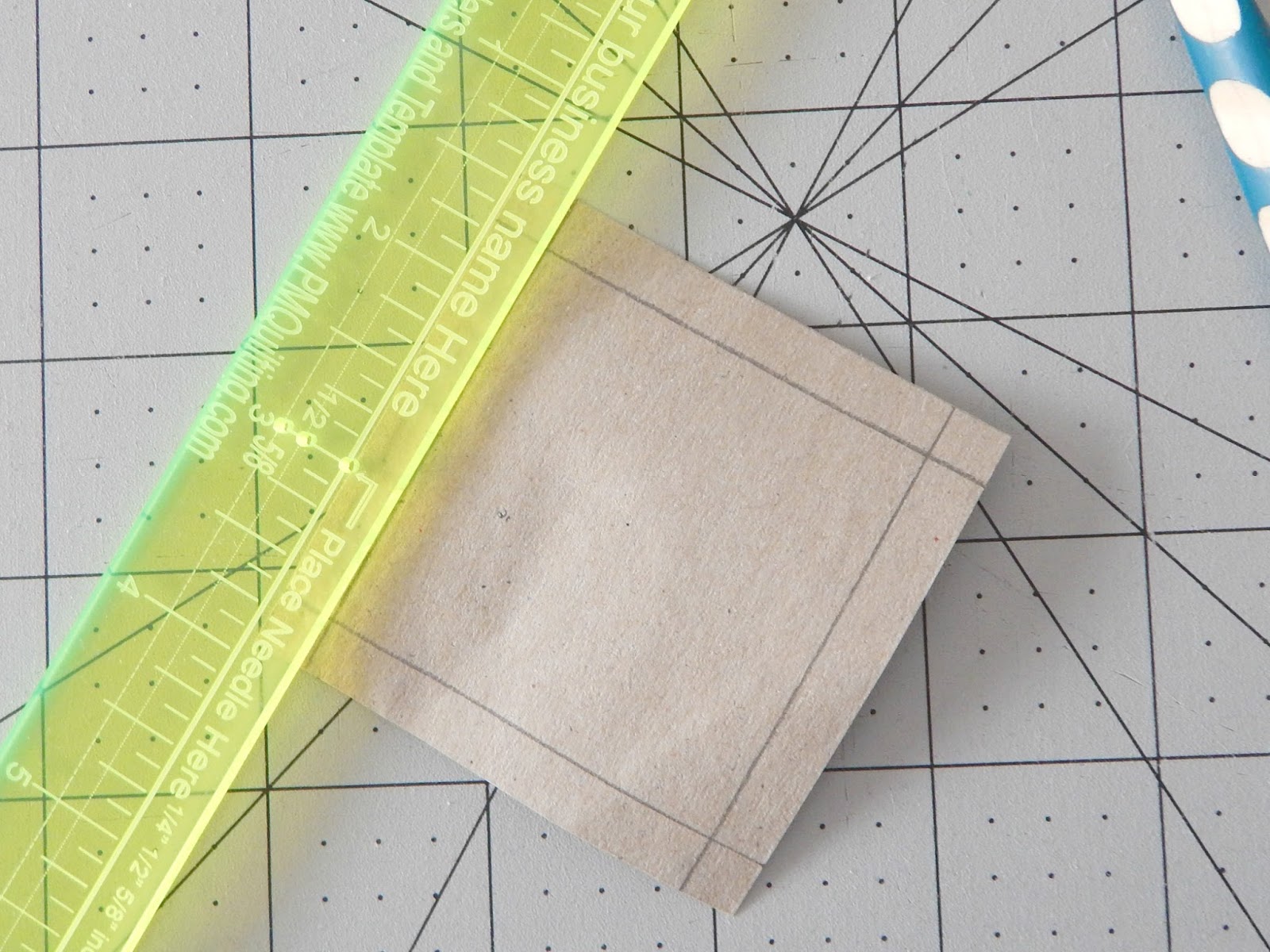 Modern Cologne Quilters: Polaroid-QAL- was ist fuzzy cutting?