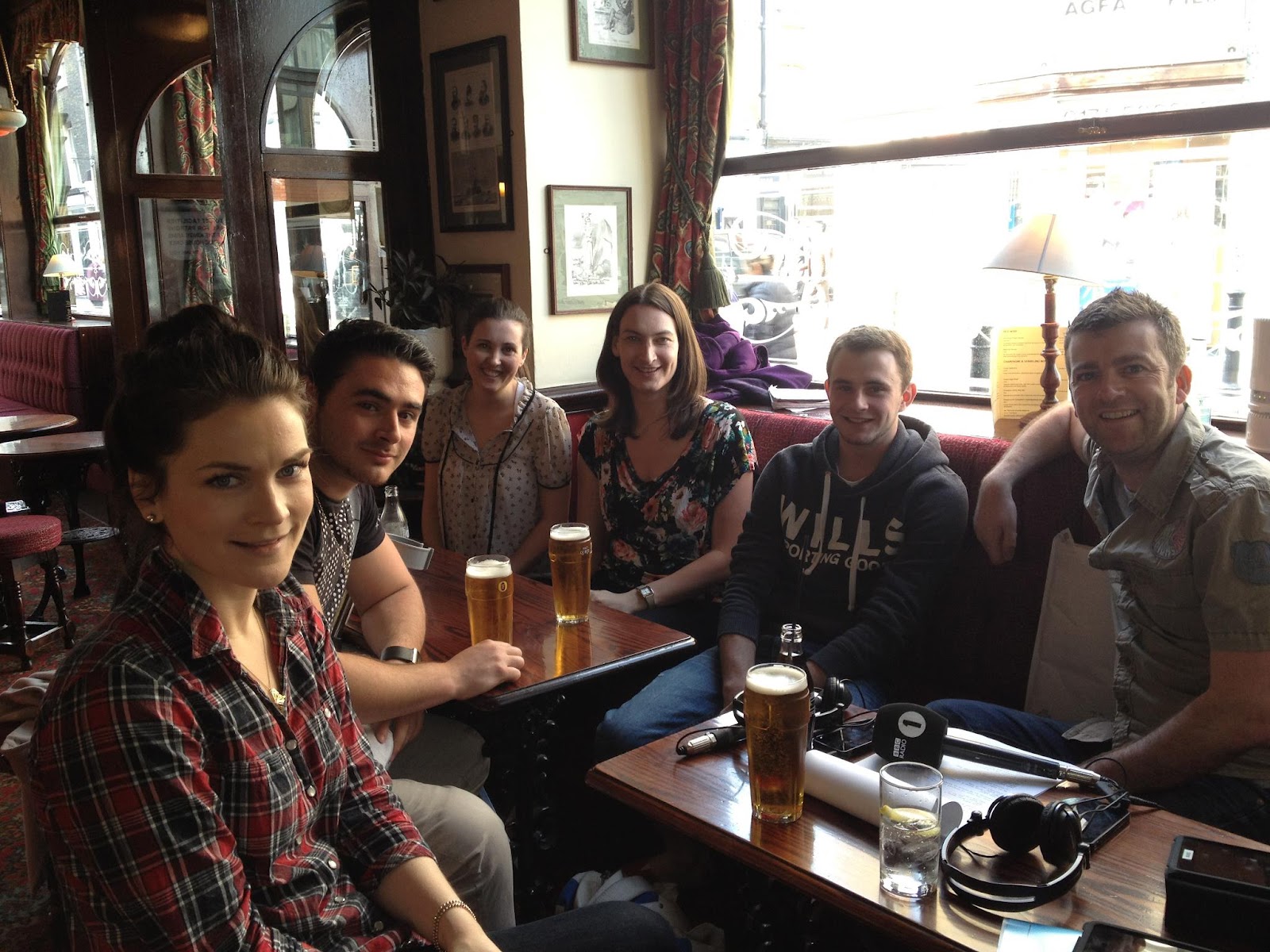 Jirka Štefl blog: BBC RADIO 1: Newsbeat - zprávy pro mladé