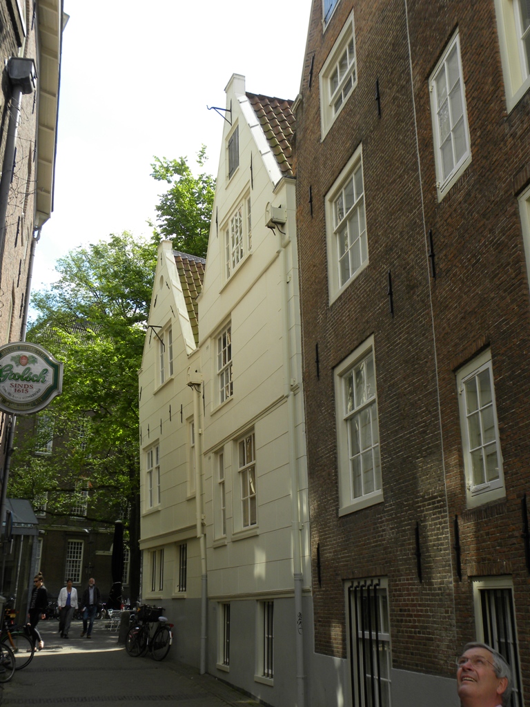 Travels - Ballroom Dancing - Amusement Parks: The small beguinage of ...