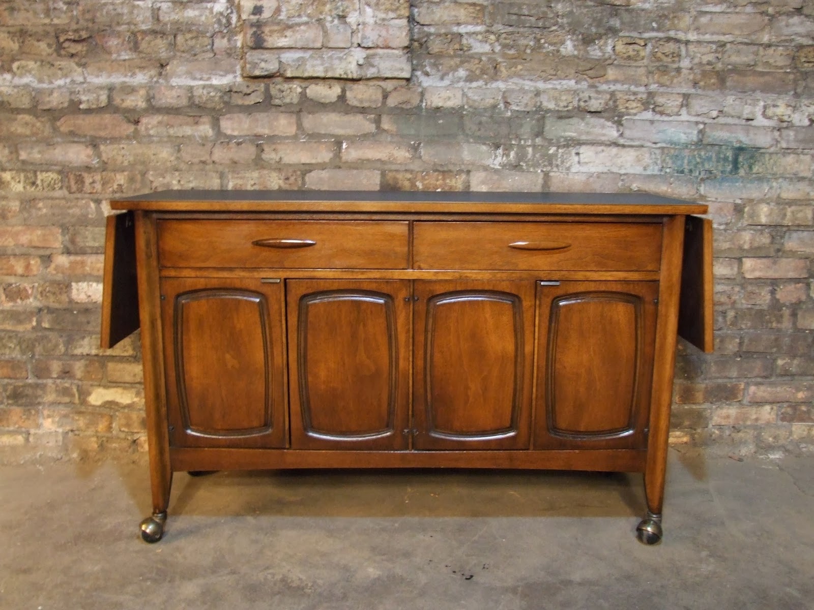 Mid Century Chicago: Broyhill "Emphasis" Push Cart Bar