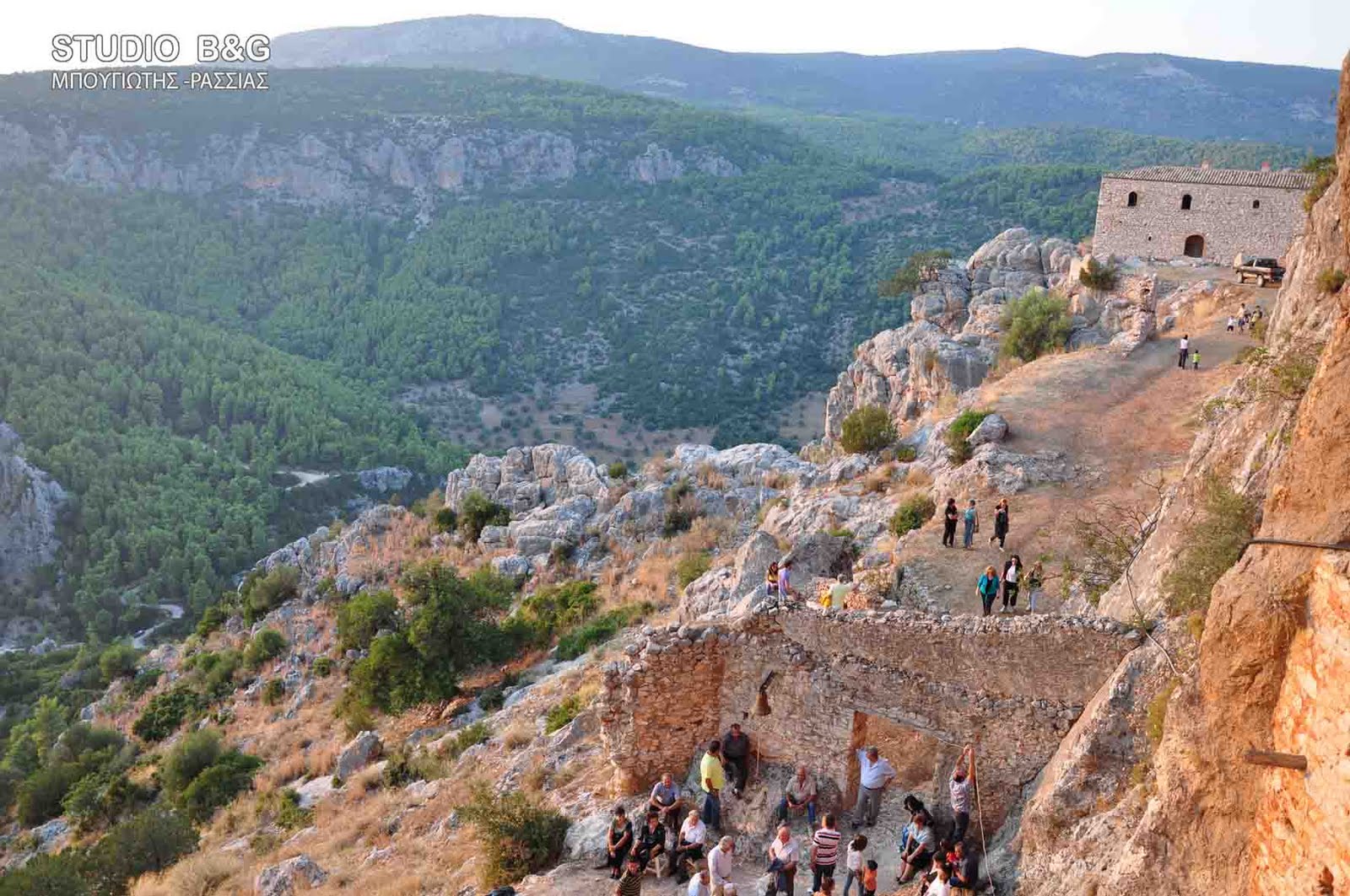 Αργολικός Ποιμήν: ΣΤΙΣ ΦΛΟΓΕΣ ΤΥΛΙΧΘΗΚΕ Ο ΝΑΟΣ ΤΟΥ ΑΓΙΟΥ ΔΗΜΗΤΡΙΟΥ ΣΤΗ ...