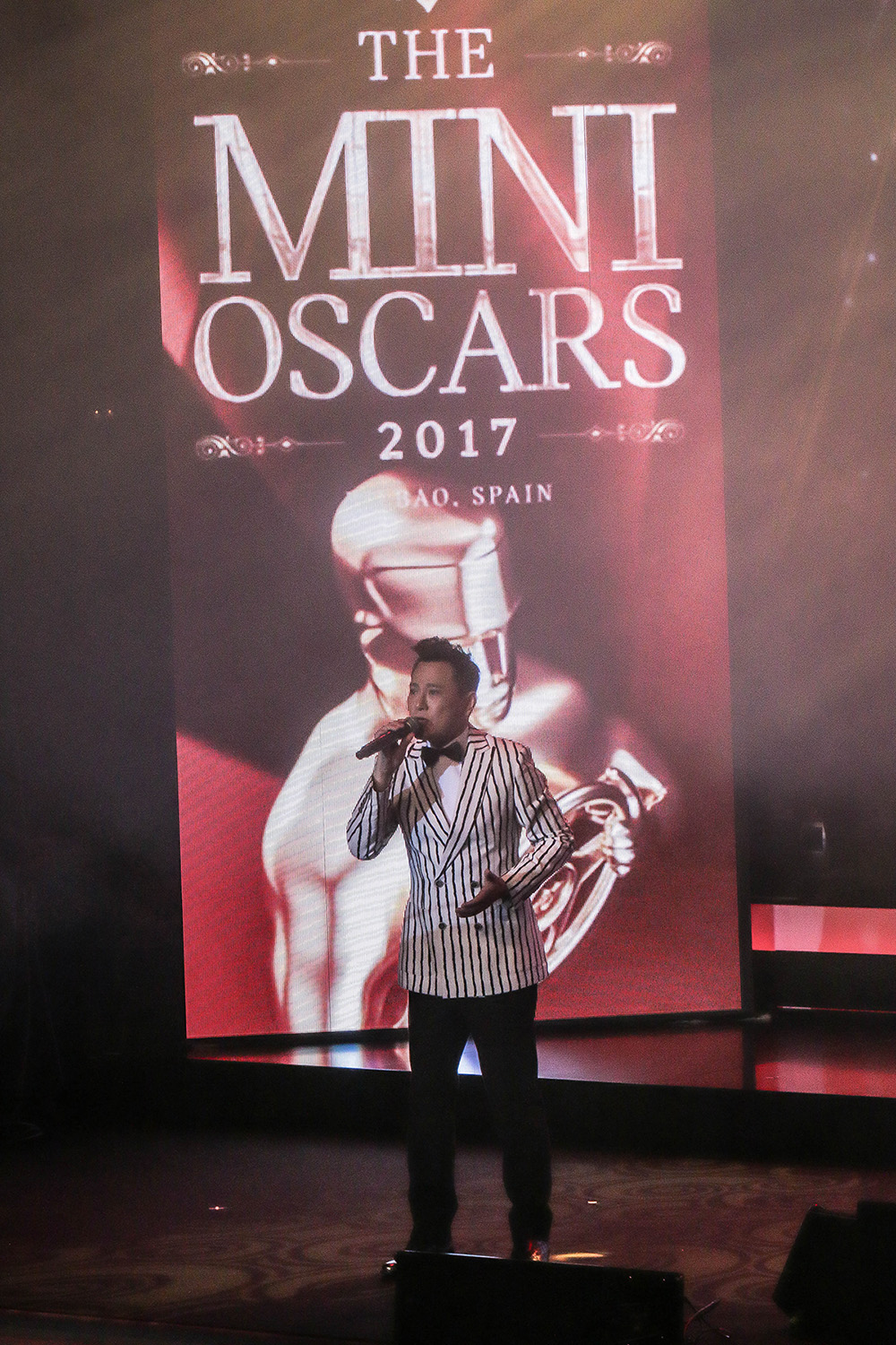 張信哲任「The MINI Oscars」神秘嘉賓 暢遊古瓶新酒畢爾包 - WoWoNews