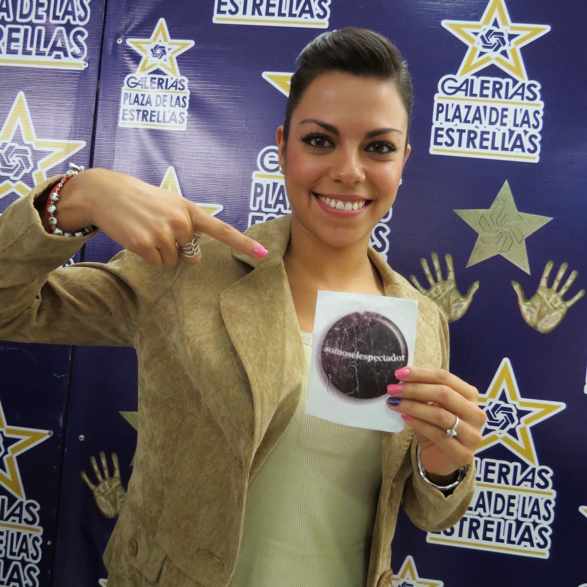 somoselespectador: CLAUDIA GARZA SU TALENTO LA HACE ARTISTA