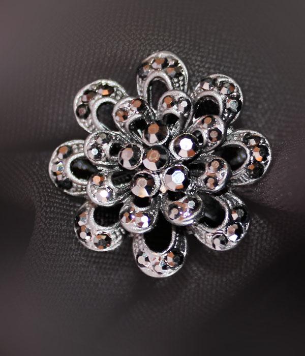 Jaya Hanaé - Moda | Complementos | Joyas: Sortijas: personalidad en las ...