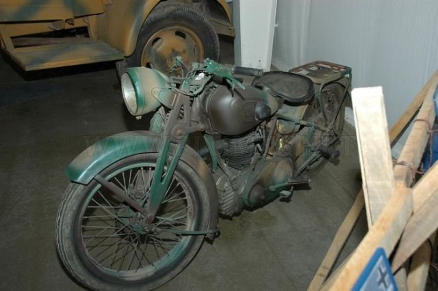 Conteng2Kreatif: Motosikal Pada Zaman Perang Dunia Kedua