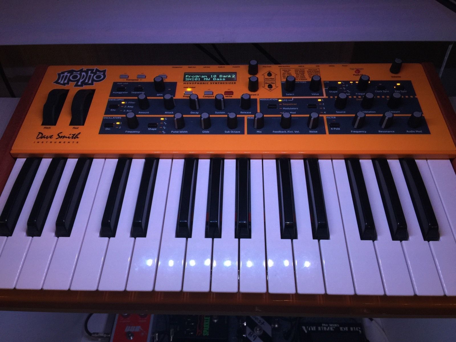 MATRIXSYNTH: Dave Smith Mopho Keyboard Monophonic Synth