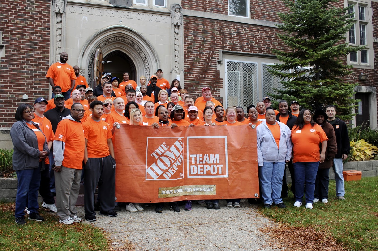 The Yellow Cape Cod: Historic Building Makeover~Giving Back To Veterans