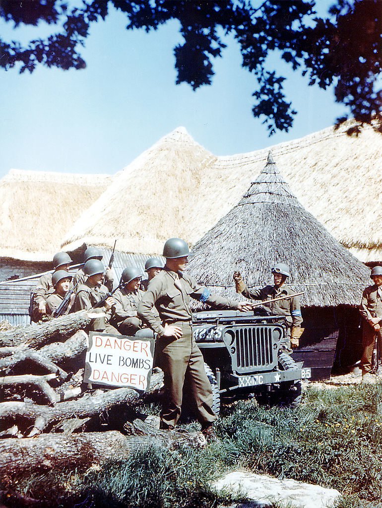 26 Rare Color Photos of D-Day Show a New View of Historic World War II ...