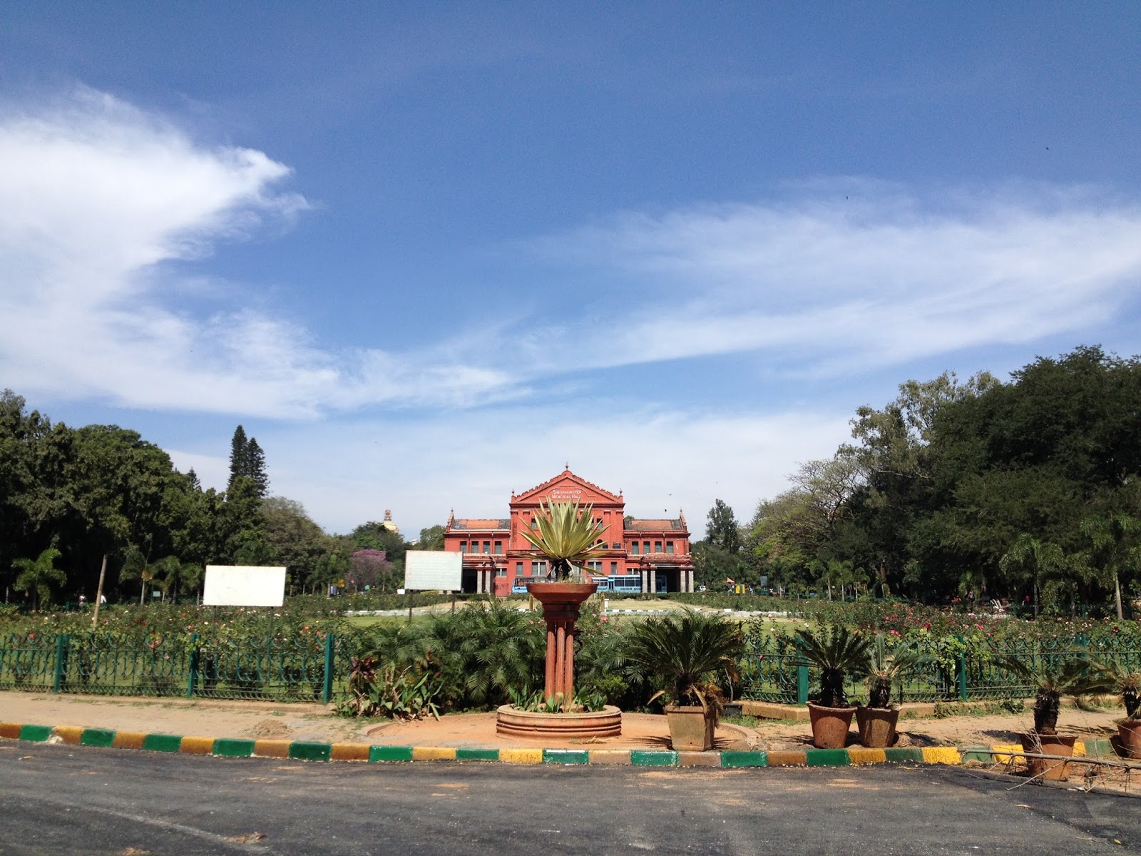 Bangalore Travel Diaries: Cubbon Park