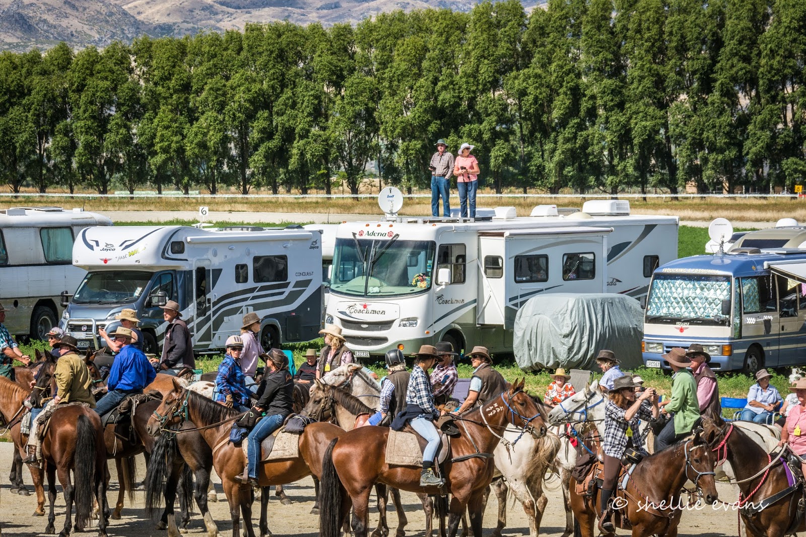 Two Go Tiki Touring: Cavalcade 2017 - Omakau, Part 2; The Arrival