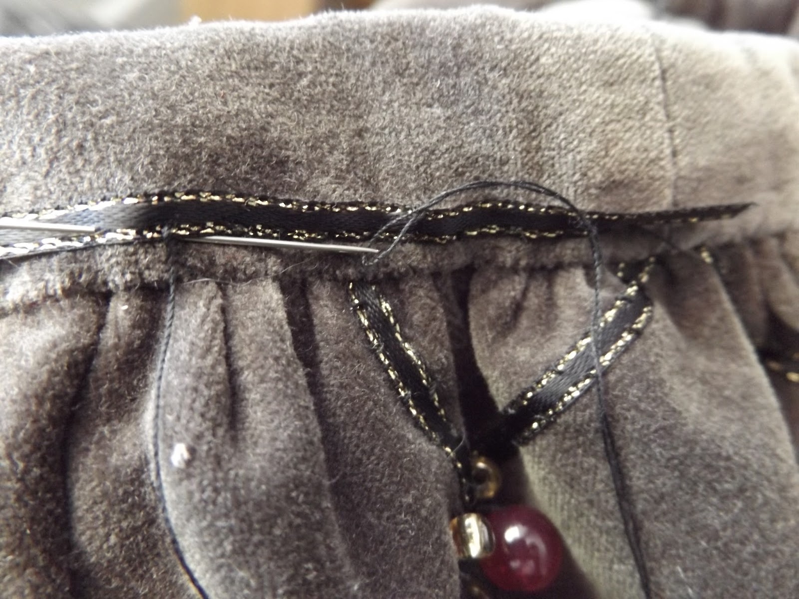 Broider Me 'Bethan: Making an Italian Style Renaissance Caul ...