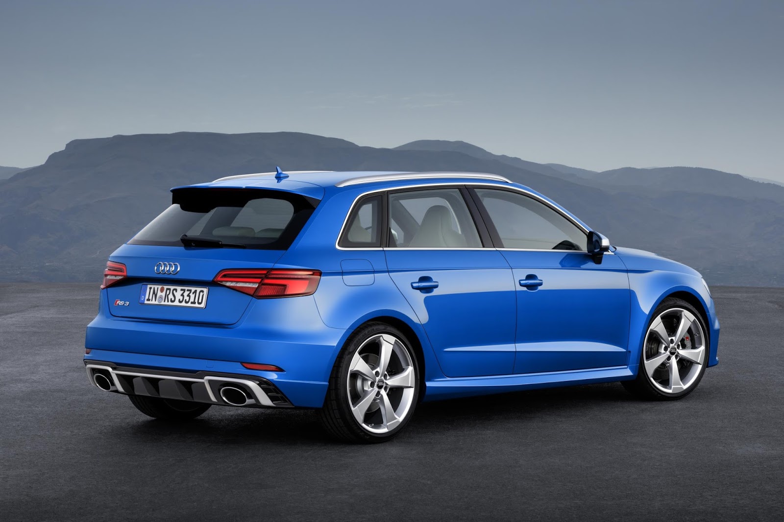 El Audi RS 3 Sportback estrena motor y nuevo diseño | Valenciacars