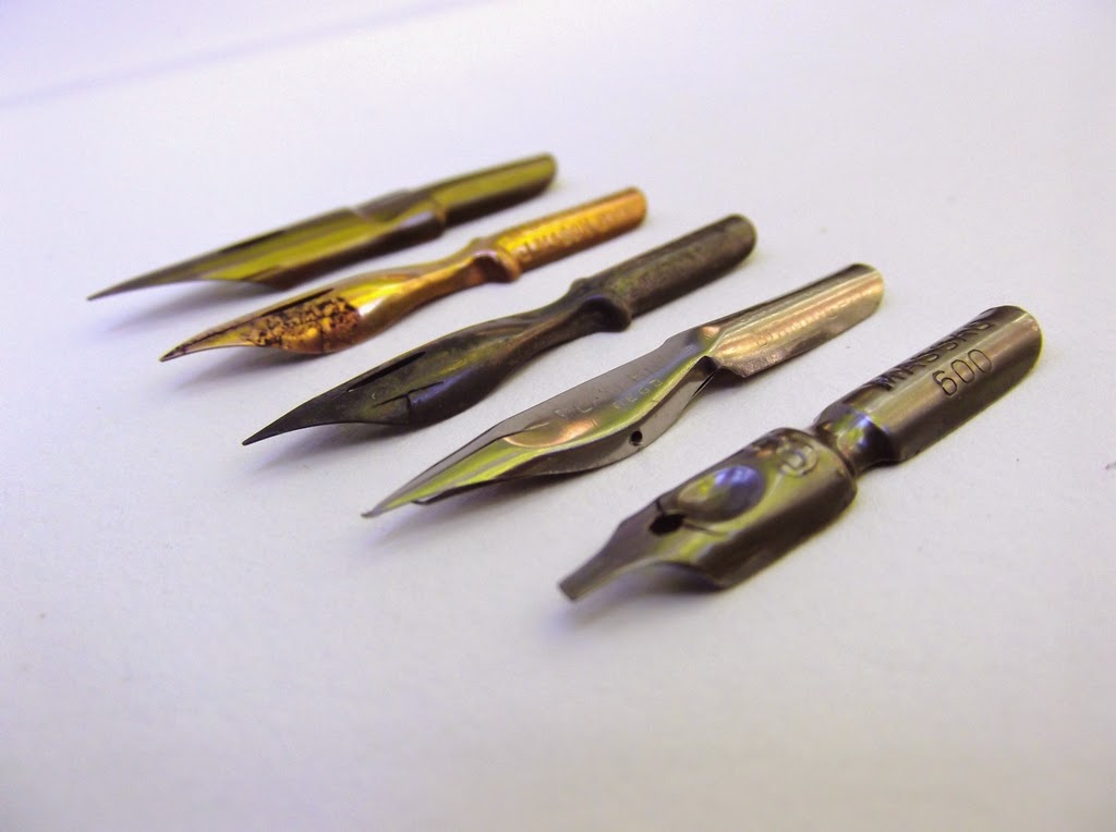 Cosas Elegidas: Escritorio. Set de Caligrafía N°4. 5 plumas.