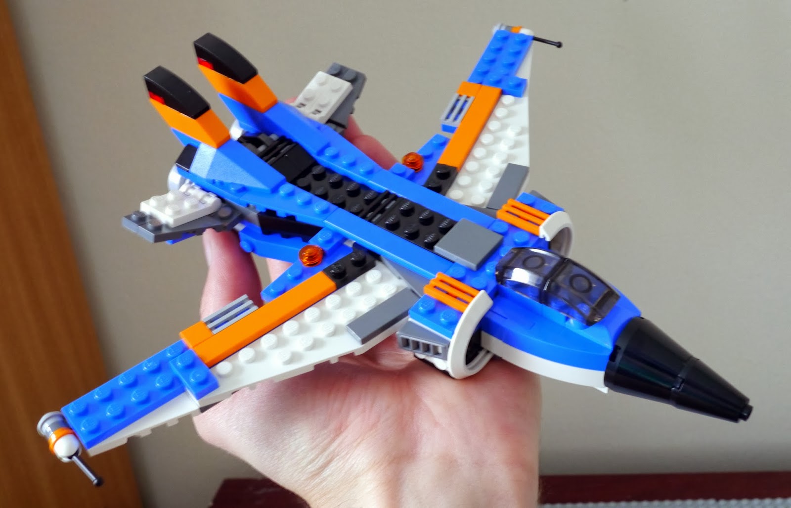 The Brick Jäger: Lego Creator 31008 Thunder Wings Review