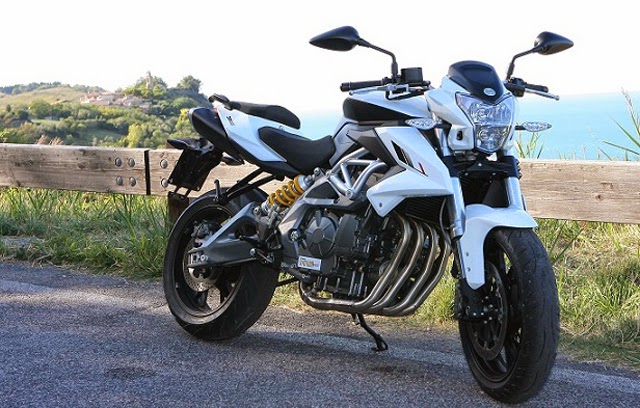 BENELLI BN600 - Moto Maniaco