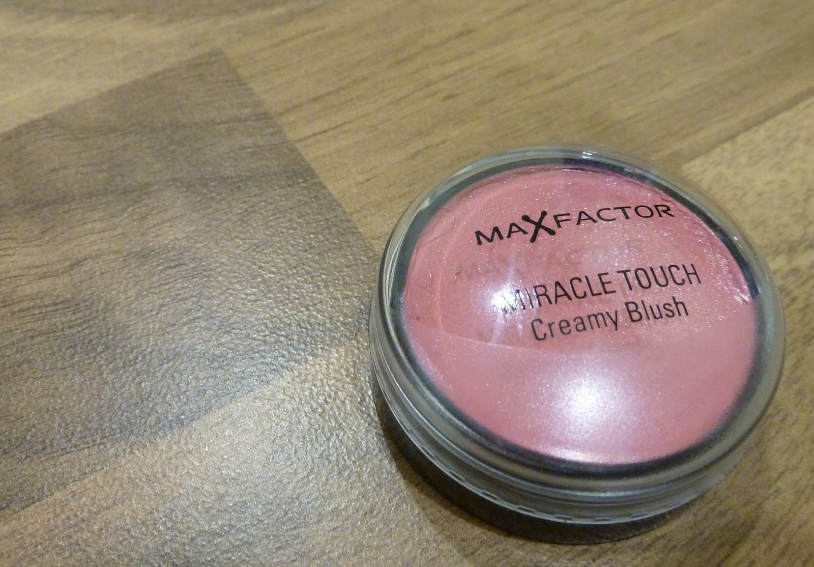 Max Factor Miracle Touch Creamy Blusher in Soft Pink