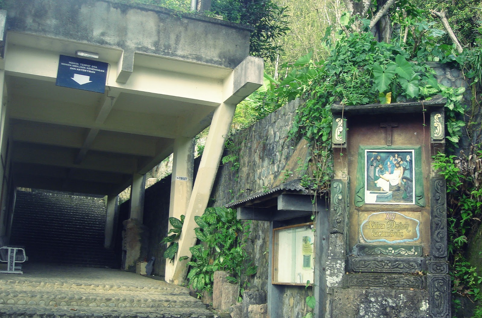 Klik'n Fun Ponorogo Tourism: Goa Maria Fatima Sooko (Maria-Fatima Cave)