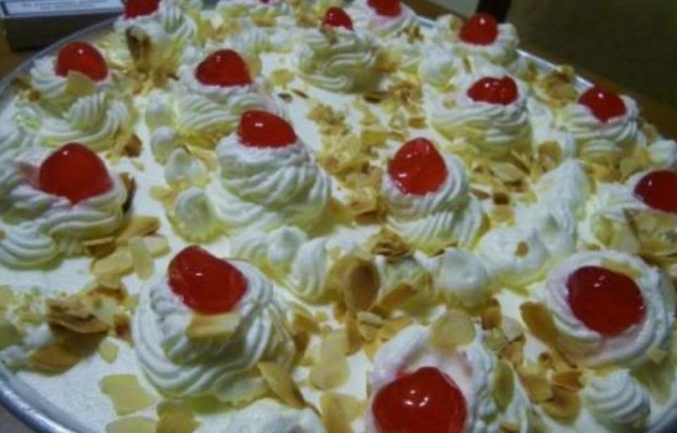 Fay's Homemade Recipes: Ekmek perfect fridge cake