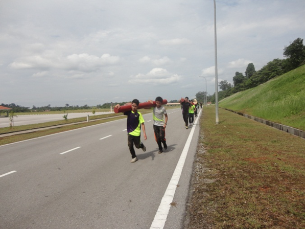 Portal Bujang Berani 10 RRD: KEM JATI DIRI SMK LAKE, BAU