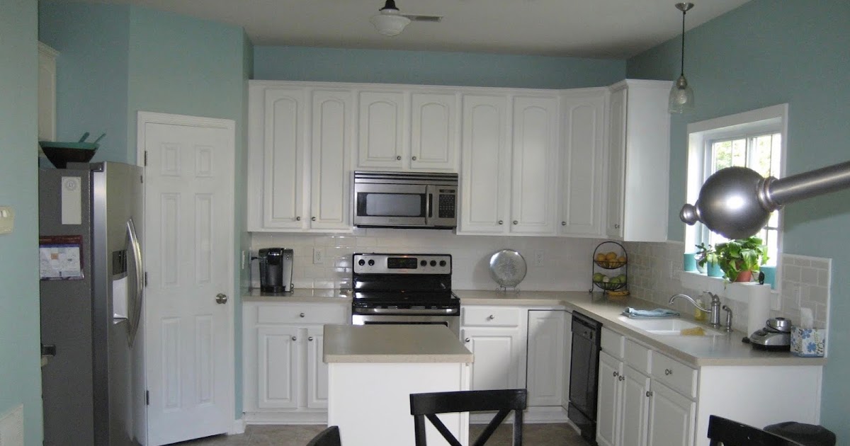 The Yellow Cape Cod: Before and After - A Subtly Coastal Kitchen and ...