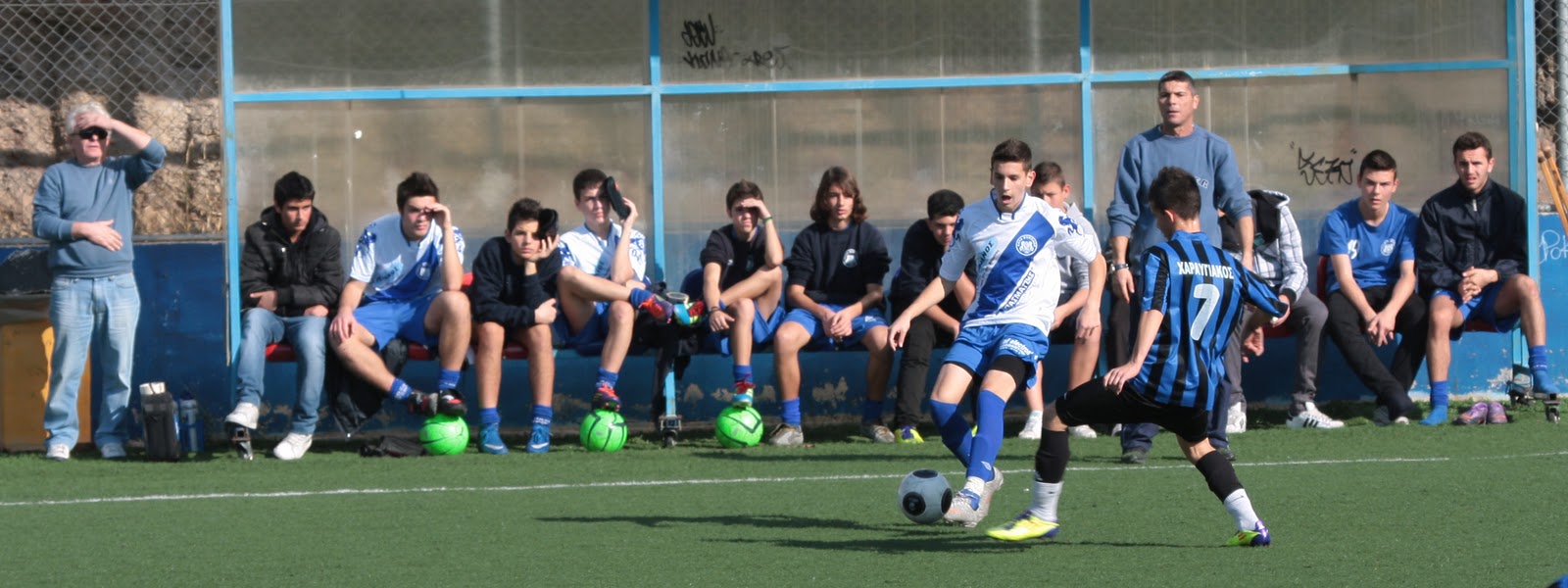 ΜΑΘΑΙΝΩ ΜΠΑΛΑ στη Δόξα Βύρωνος (παιδικό ποδόσφαιρο-calcio giovanile ...