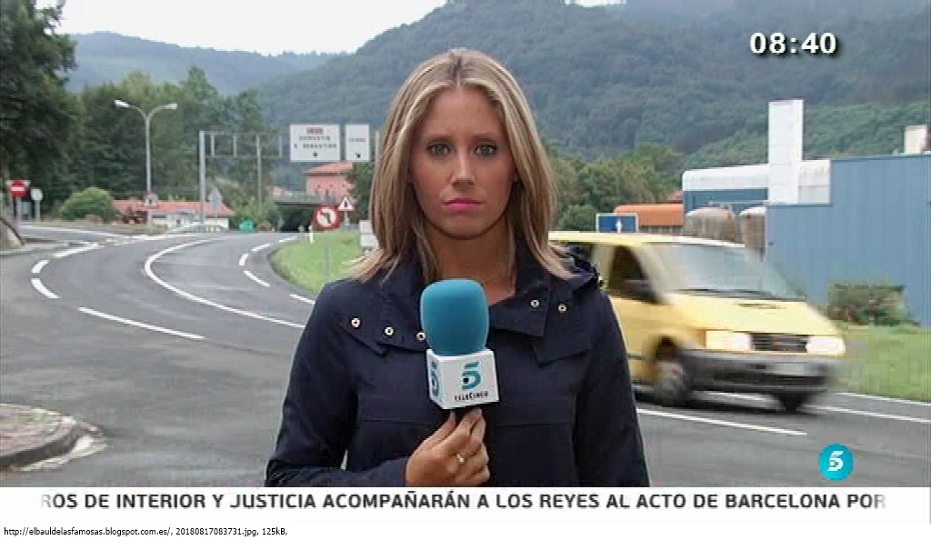 El Baúl de las Famosas: Carla Imbergamo -reportera Mediaset