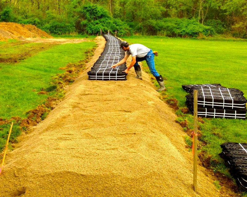 Expert Septic - No Sand Mound: Eljen GSF shallow soils system