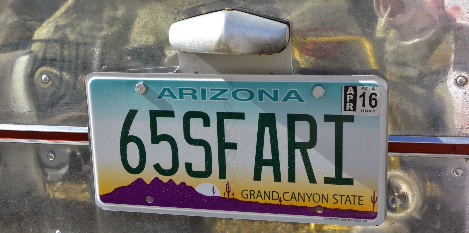 Little House On The Wheelies: We have a bed (or at least a place for a ...