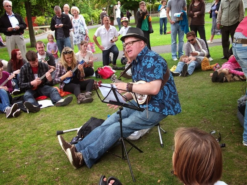 Ukegnome`s wonderfully laid back world of ukulele: Resume