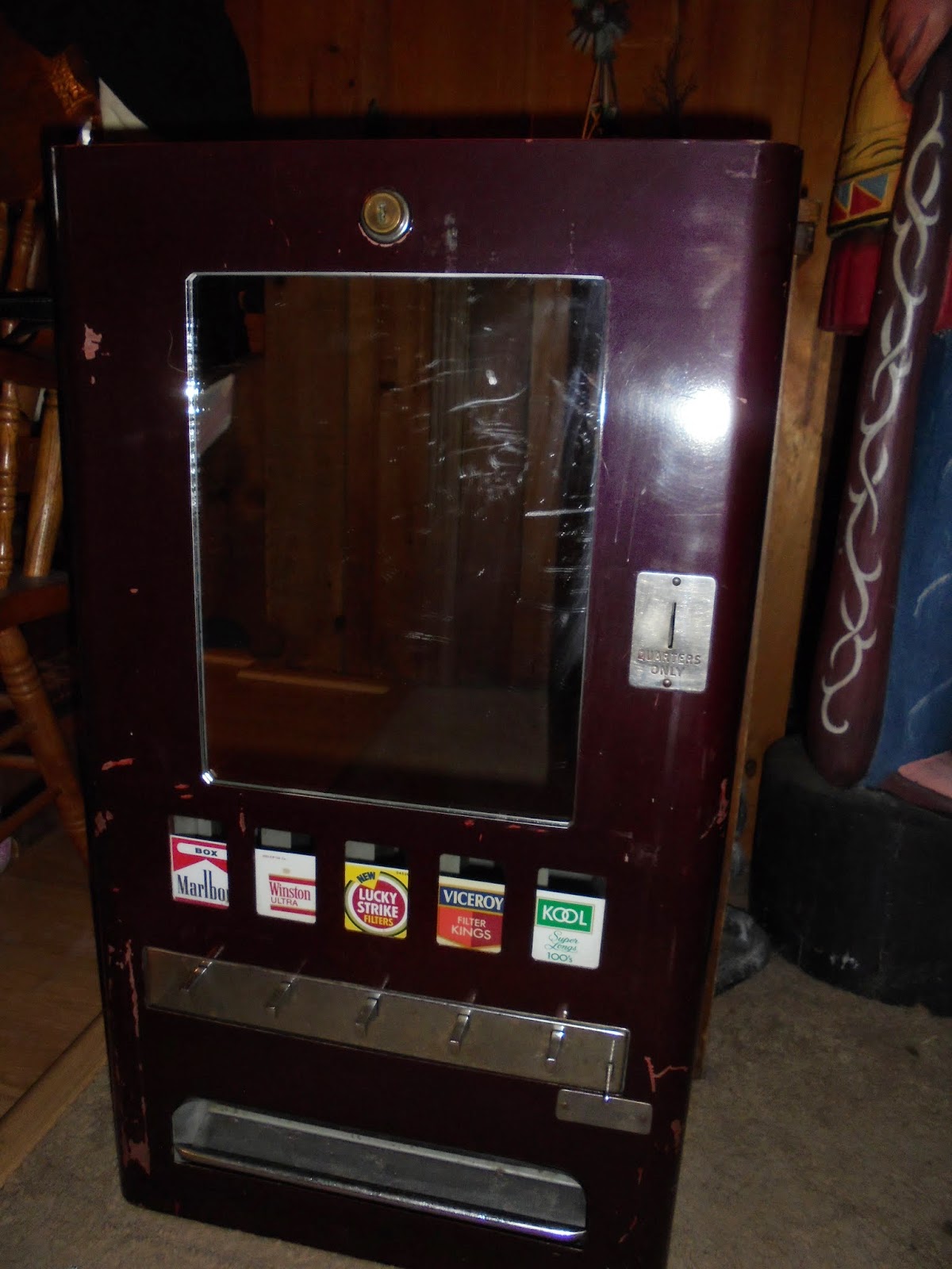 Log Cabin Antiques & Gifts: 1960's cigarette vending machine