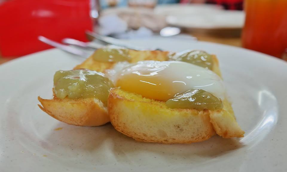 Ibu Sham: Roti Titab at Kopitiam Kita, Kota Bharu..