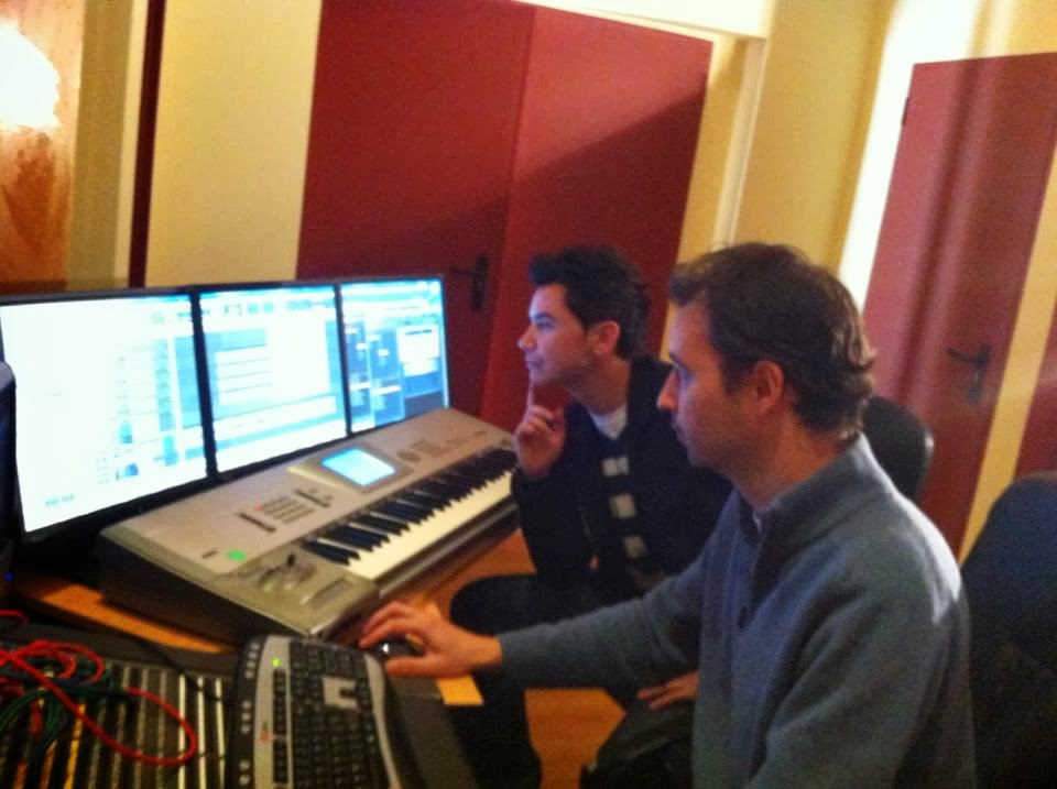 Susana Pérez TV: DAVID CIVERA PRESENTA "VERSIÓN ORIGINAL"