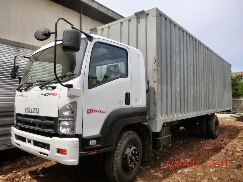TRUCK BOX CDD (COLT DIESEL DOUBLE ) SPECIALIS JABODETABEK DAN SEMARANG ...