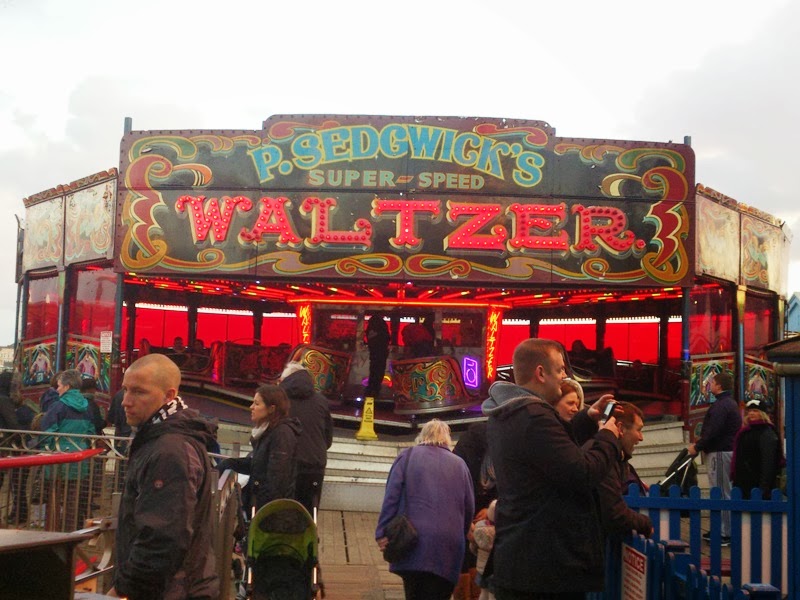 North East and Yorkshire Fun Fair Pics: Blackpool - Central Pier, 3rd ...