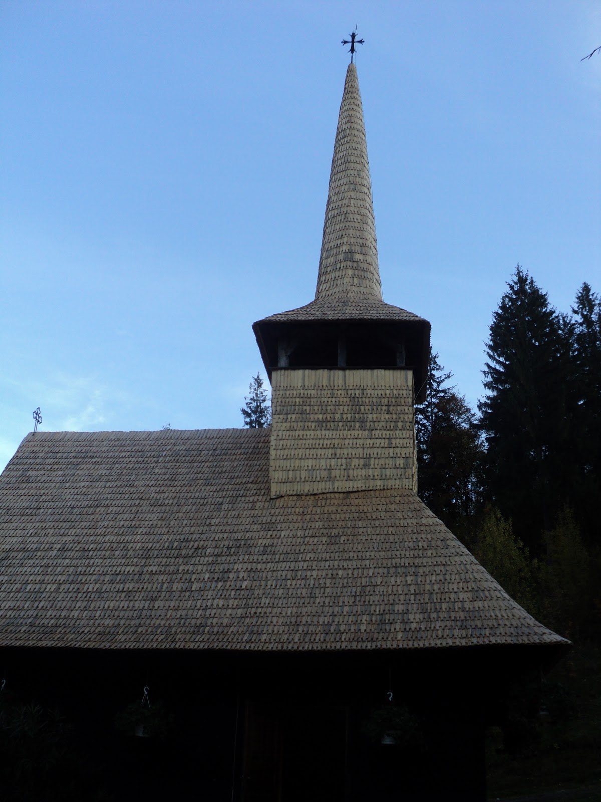 Dar!: Manastirea Izbuc, jud. Bihor...!