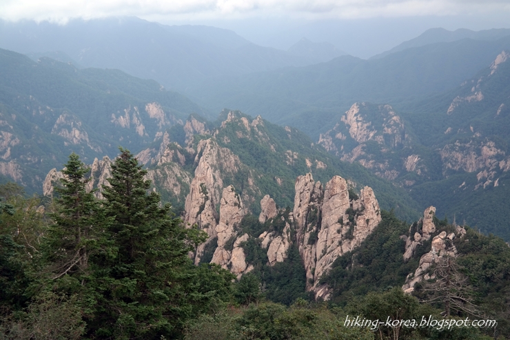 Hiking, Trekking, Local Tour in Korea: Seoraksan - From Osaek to ...