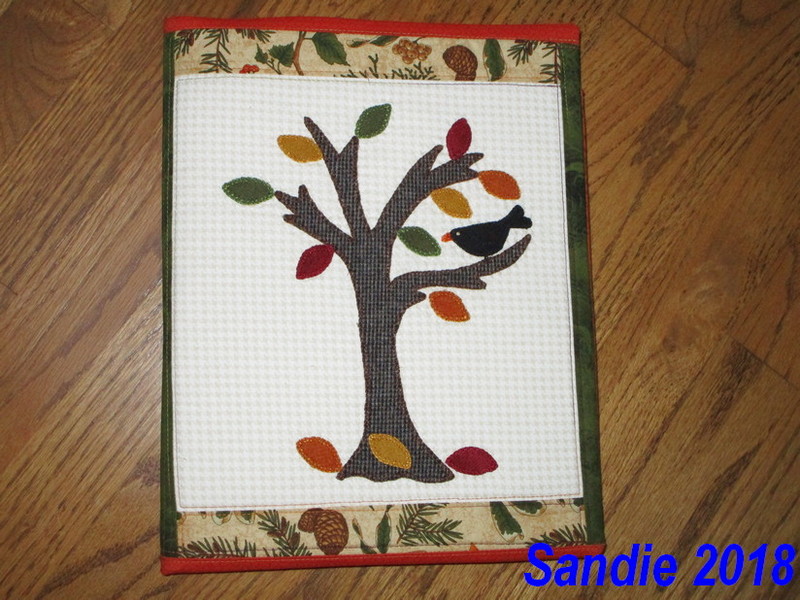 Patchouli Moon Studio: Patchwork Fabric Folder Pattern