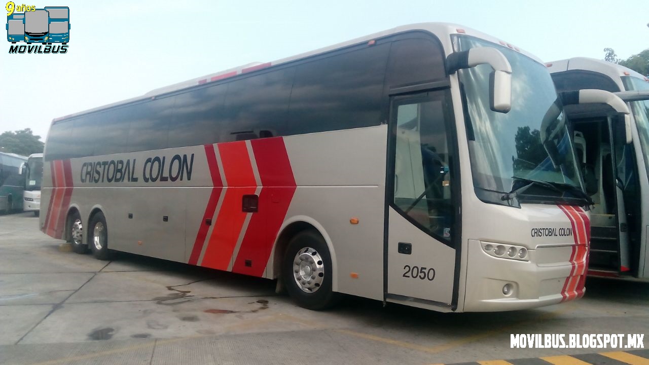 La línea Cristobal Colon recibe autobuses VOLVO 9700 Select.