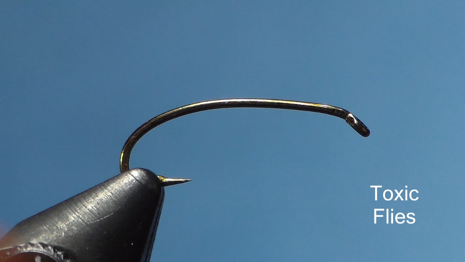 Fly Patterns: Blood worm Midge