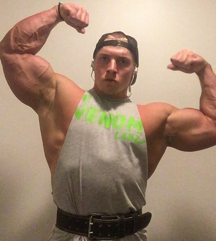 the beauty of male muscle: Tyler