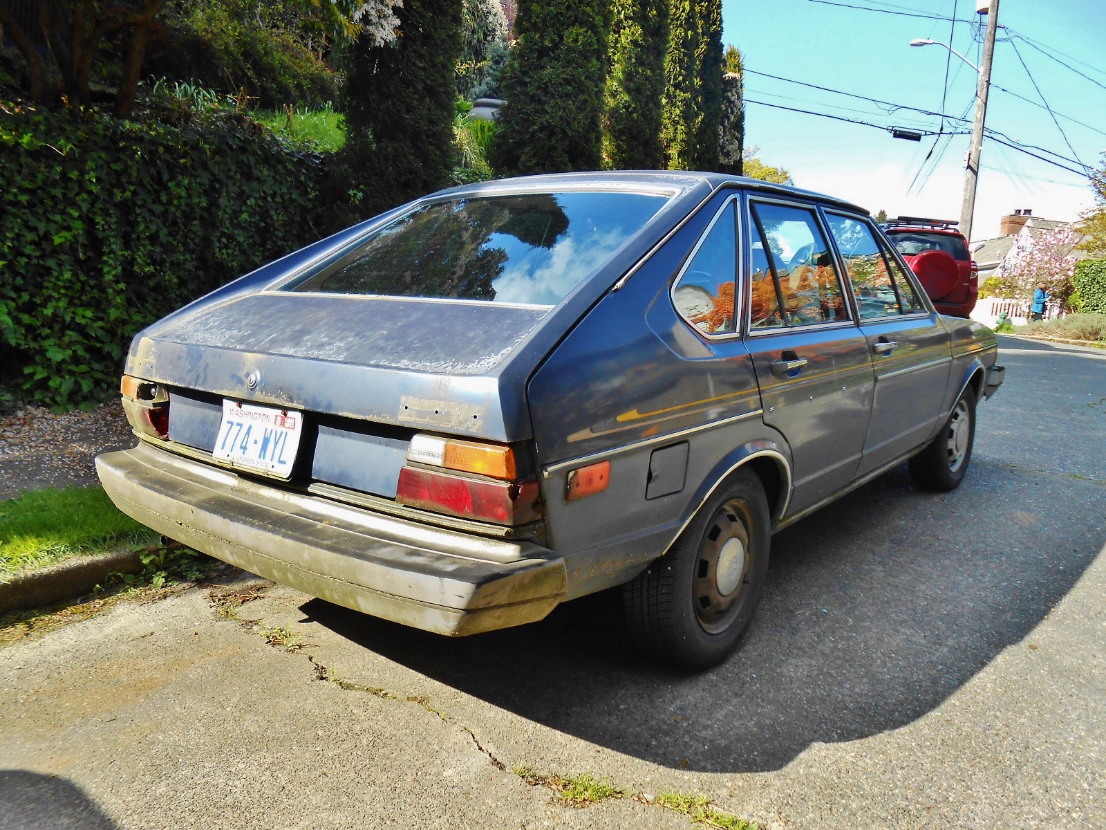 Seattle's Parked Cars: 1979 VW Dasher 5-Door