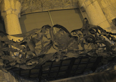 wacky tacky: Say Howdy to Gaudi!