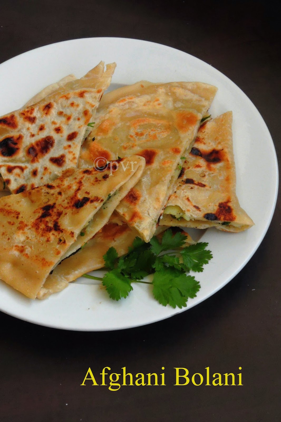 Priya's Versatile Recipes: Afghani Bolani/Afghani Potato Stuffed Flatbread